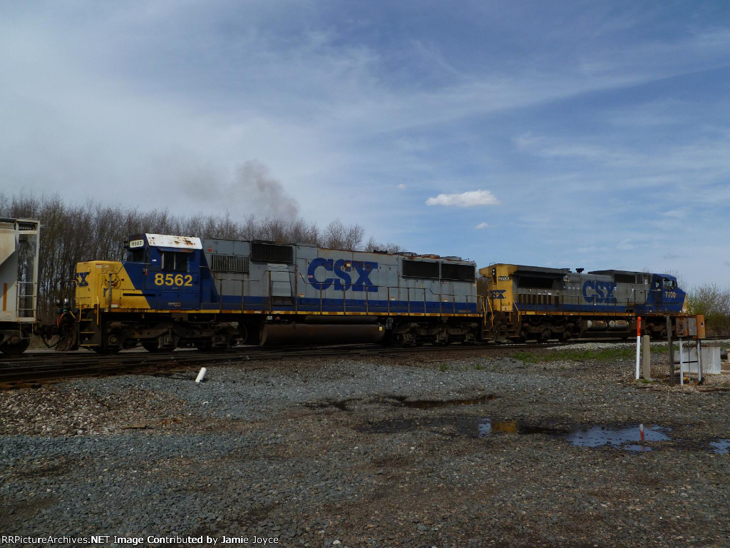CSX 8562
